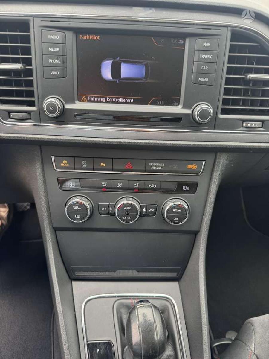 White SEAT Leon 2015 in Vilnius, with an engine capacity of 1.40 L and mileage of 150 thousand km for 7950 €, photo 28 on AUTOMOTO.COM.LV