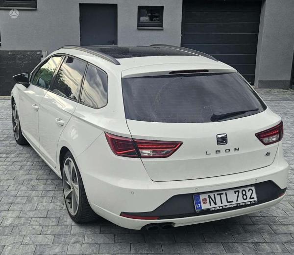 Balts SEAT Leon 2015 Kauņa, ar dzinēja tilpumu 1.97 L un nobraukumu 259 tūkst. km par 7400 €, foto 3 vietnē AUTOMOTO.COM.LV