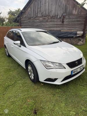 White SEAT Leon 2015 in Vilnius, with an engine capacity of 1.20 L and mileage of 120 thousand km for 6200 €, photo 4 on AUTOMOTO.COM.LV