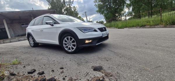 White SEAT Leon 2015 in Siauliai, with an engine capacity of 1.60 L and mileage of 241 thousand km for 7200 €, photo 3 on AUTOMOTO.COM.LV