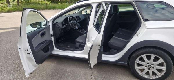 White SEAT Leon 2015 in Siauliai, with an engine capacity of 1.60 L and mileage of 241 thousand km for 7200 €, photo 8 on AUTOMOTO.COM.LV