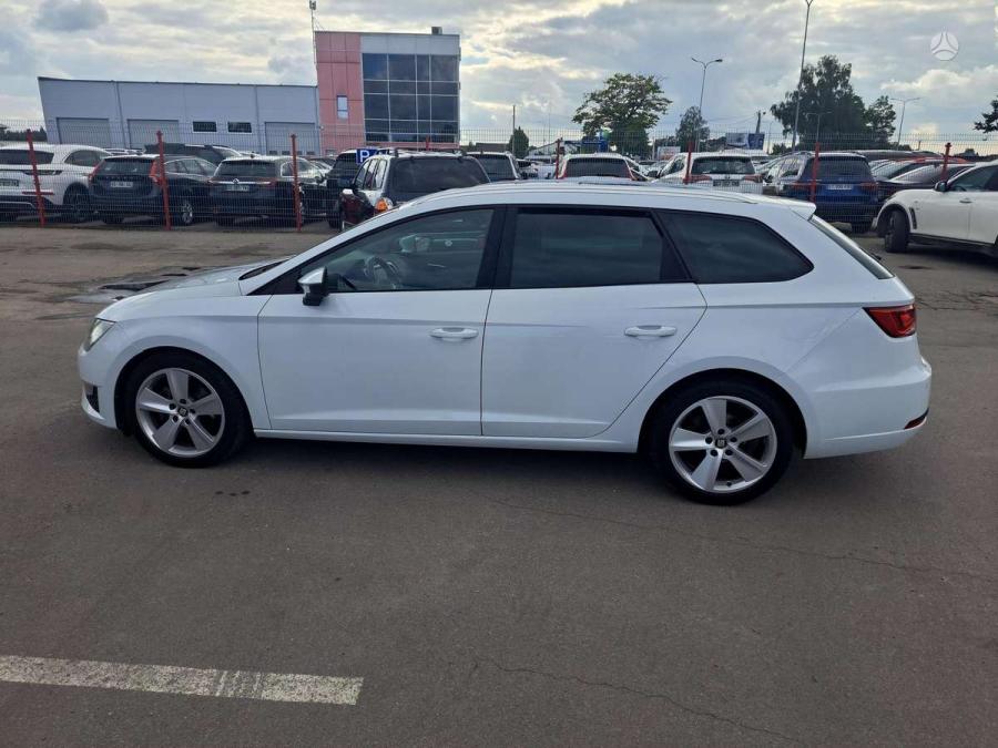 White SEAT Leon 2015 in Taurage, with an engine capacity of 1.97 L and mileage of 240 thousand km for 6950 €, photo 3 on AUTOMOTO.COM.LV
