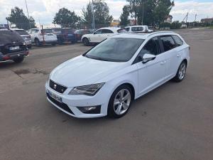 Balts SEAT Leon 2015 Tauragė, ar dzinēja tilpumu 1.97 L un nobraukumu 240 tūkst. km par 6950 €, foto  vietnē AUTOMOTO.COM.LV