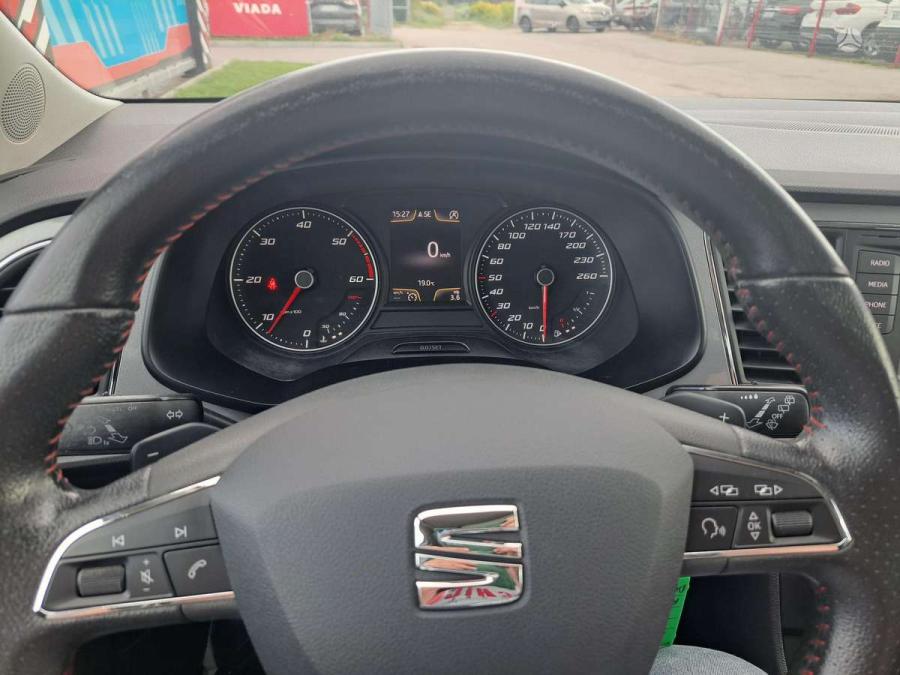 Balts SEAT Leon 2015 Tauragė, ar dzinēja tilpumu 1.97 L un nobraukumu 240 tūkst. km par 6950 €, foto 12 vietnē AUTOMOTO.COM.LV