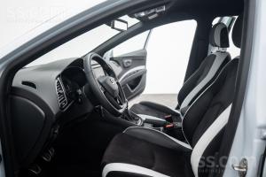 White SEAT Leon 2016 in Tallinn, with an engine capacity of 2.00 L and mileage of 180 thousand km for 11999 €, photo 8 on AUTOMOTO.COM.LV