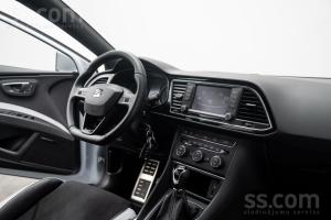 White SEAT Leon 2016 in Tallinn, with an engine capacity of 2.00 L and mileage of 180 thousand km for 11999 €, photo 12 on AUTOMOTO.COM.LV