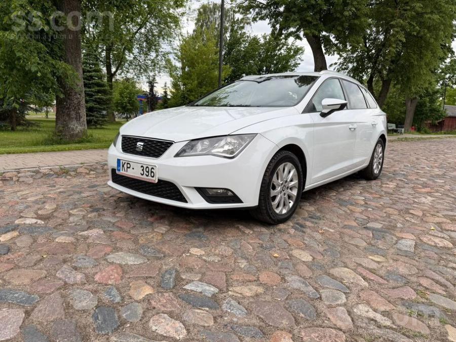 White SEAT Leon 2016 in Jelgava, with an engine capacity of 1.60 L and mileage of 0 thousand km for 5990 €, photo 1 on AUTOMOTO.COM.LV