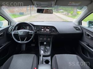 White SEAT Leon 2016 in Jelgava, with an engine capacity of 1.60 L and mileage of 0 thousand km for 5990 €, photo 8 on AUTOMOTO.COM.LV