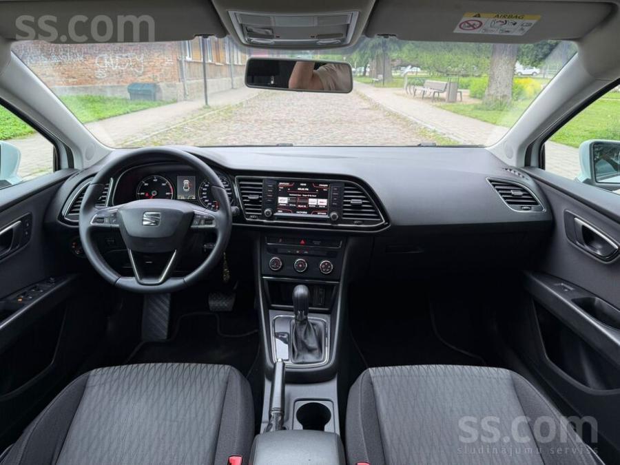 White SEAT Leon 2016 in Jelgava, with an engine capacity of 1.60 L and mileage of 0 thousand km for 5990 €, photo 8 on AUTOMOTO.COM.LV