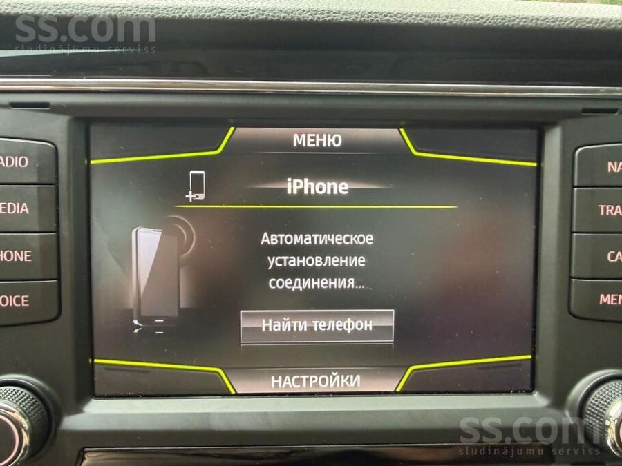 White SEAT Leon 2016 in Jelgava, with an engine capacity of 1.60 L and mileage of 0 thousand km for 5990 €, photo 15 on AUTOMOTO.COM.LV