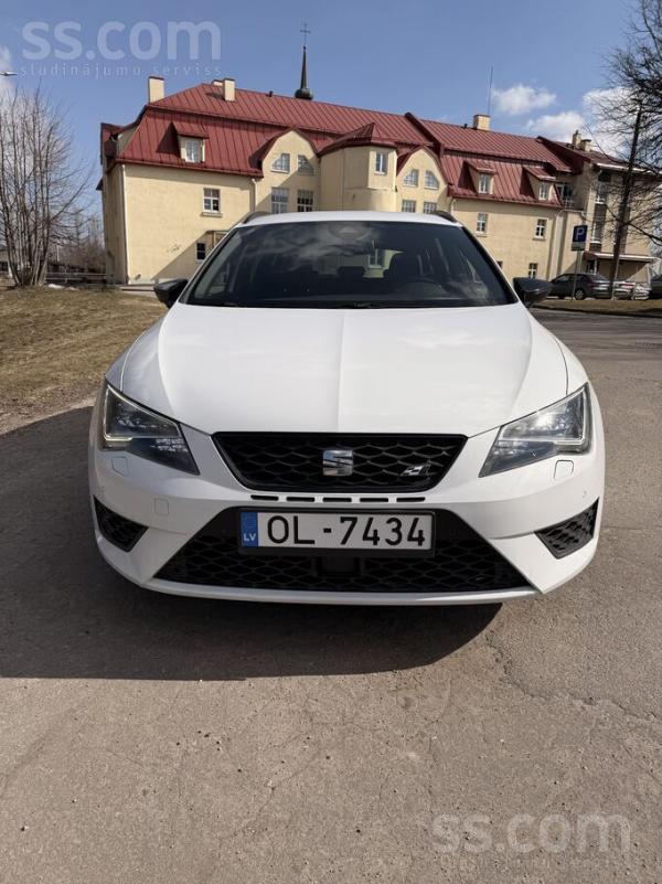 White SEAT Leon 2016 in Riga, with an engine capacity of 2.00 L and mileage of 218 thousand km for 10850 €, photo 6 on AUTOMOTO.COM.LV