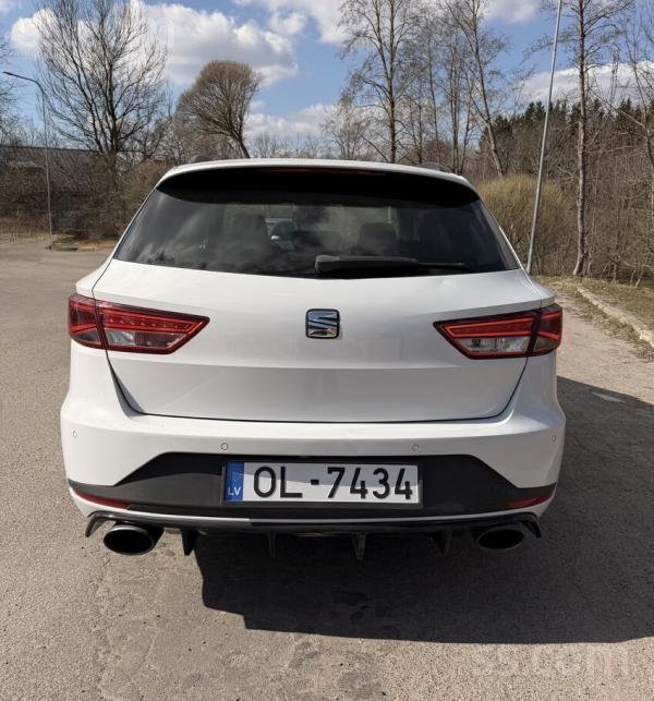 White SEAT Leon 2016 in Riga, with an engine capacity of 2.00 L and mileage of 218 thousand km for 10850 €, photo 7 on AUTOMOTO.COM.LV