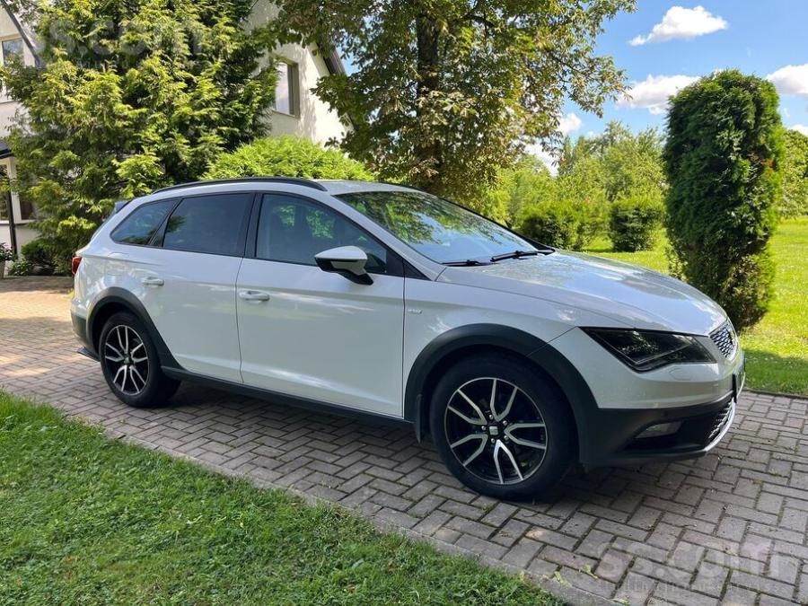 Balts SEAT Leon 2016 Tukums, ar dzinēja tilpumu 1.60 L un nobraukumu 195 tūkst. km par 10599 €, foto 3 vietnē AUTOMOTO.COM.LV