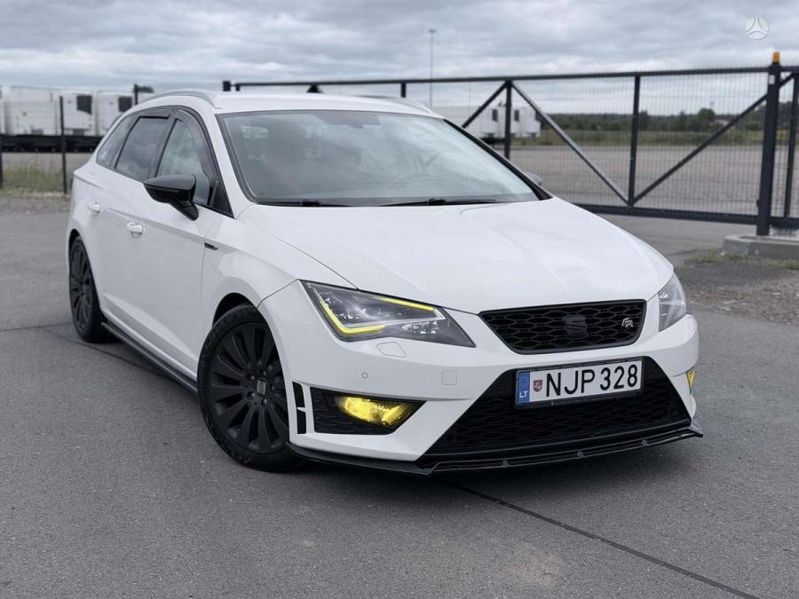 Balts SEAT Leon 2016 Viļņa, ar dzinēja tilpumu 1.80 L un nobraukumu 230 tūkst. km par 6999 €, foto 1 vietnē AUTOMOTO.COM.LV