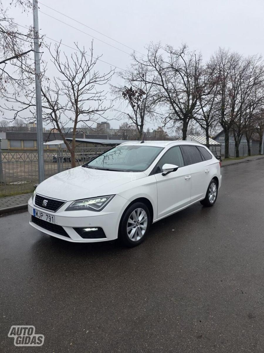 White SEAT Leon 2017 in Telschi, with an engine capacity of 1.60 L and mileage of 324 thousand km for 5200 €, photo 2 on AUTOMOTO.COM.LV