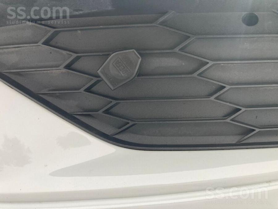 Balts SEAT Leon 2018 Rīga, ar dzinēja tilpumu 2.00 L un nobraukumu 132 tūkst. km par 17250 €, foto 11 vietnē AUTOMOTO.COM.LV