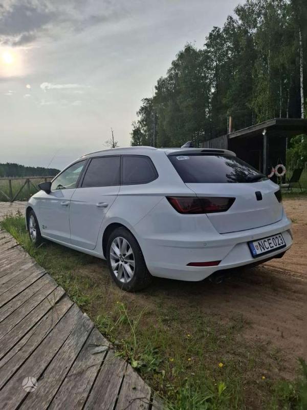 White SEAT Leon 2019 in Vilnius, with an engine capacity of 1.60 L and mileage of 303 thousand km for 6999 €, photo 5 on AUTOMOTO.COM.LV