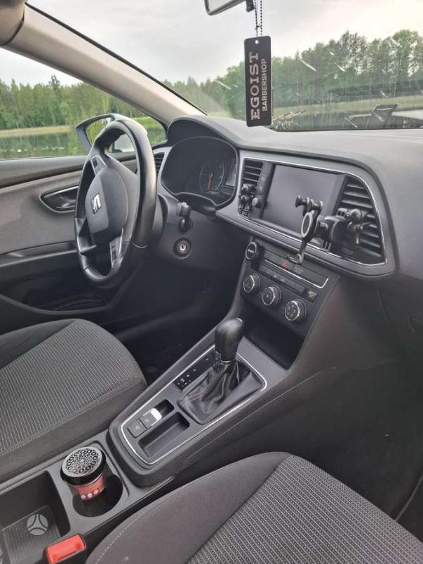 White SEAT Leon 2019 in Vilnius, with an engine capacity of 1.60 L and mileage of 303 thousand km for 6999 €, photo 6 on AUTOMOTO.COM.LV