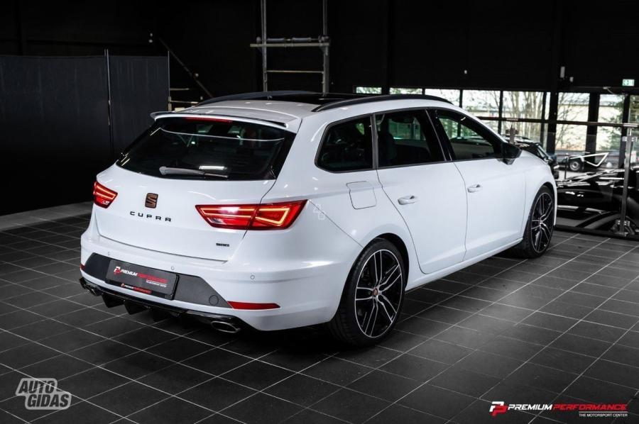 White SEAT Leon 2019 in Kaunas, with an engine capacity of 0.00 L and mileage of 71 thousand km for 30879 €, photo 4 on AUTOMOTO.COM.LV