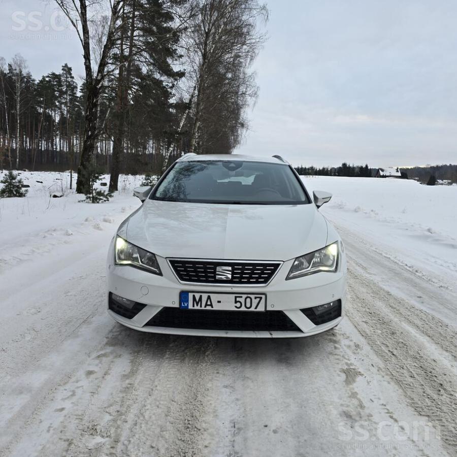White SEAT Leon 2019 in Riga, with an engine capacity of 1.50 L and mileage of 251 thousand km for 9981 €, photo 3 on AUTOMOTO.COM.LV