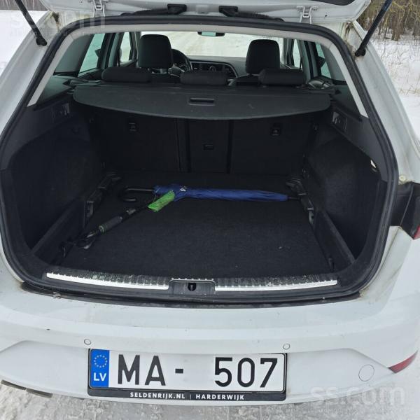 White SEAT Leon 2019 in Riga, with an engine capacity of 1.50 L and mileage of 251 thousand km for 9981 €, photo 10 on AUTOMOTO.COM.LV