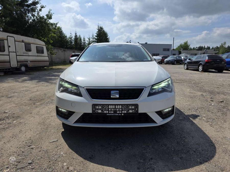 White SEAT Leon 2019 in Utena, with an engine capacity of 1.60 L and mileage of 243 thousand km for 6750 €, photo 1 on AUTOMOTO.COM.LV