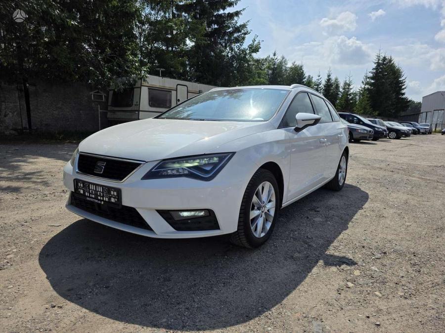 White SEAT Leon 2019 in Utena, with an engine capacity of 1.60 L and mileage of 243 thousand km for 6750 €, photo 4 on AUTOMOTO.COM.LV