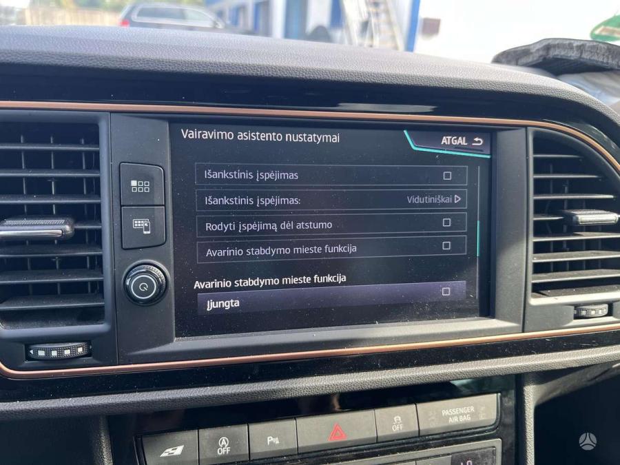 Balts SEAT Leon 2019 Kauņa, ar dzinēja tilpumu 1.98 L un nobraukumu 75 tūkst. km par 9900 €, foto 32 vietnē AUTOMOTO.COM.LV