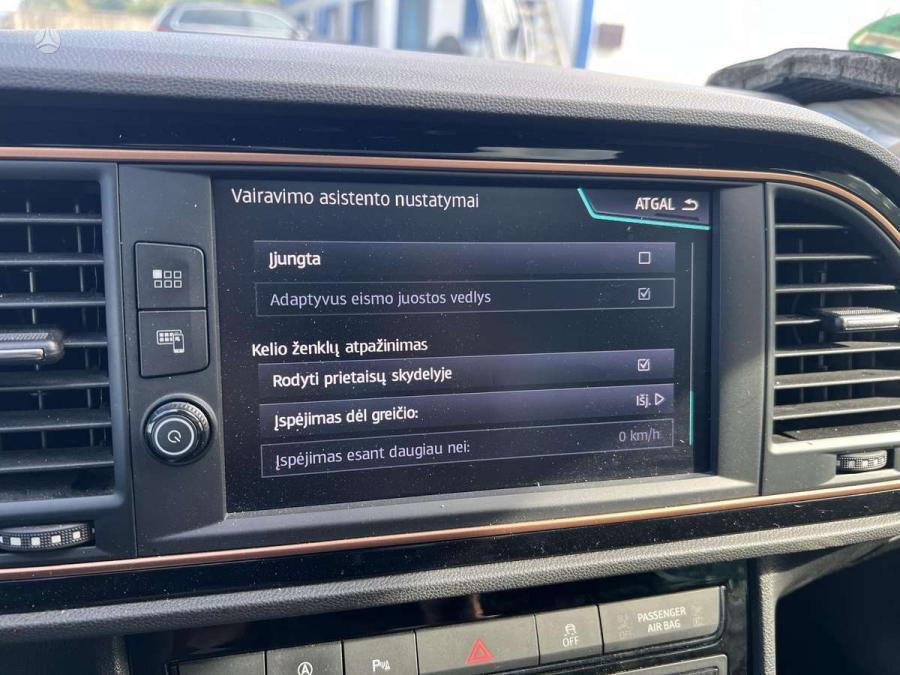 Balts SEAT Leon 2019 Kauņa, ar dzinēja tilpumu 1.98 L un nobraukumu 75 tūkst. km par 9900 €, foto 34 vietnē AUTOMOTO.COM.LV