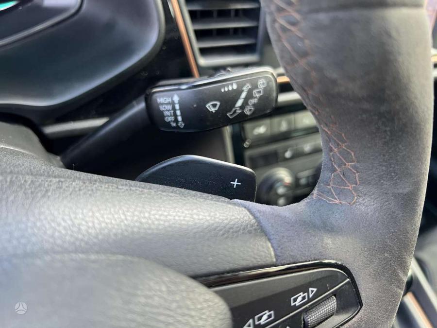 Balts SEAT Leon 2019 Kauņa, ar dzinēja tilpumu 1.98 L un nobraukumu 75 tūkst. km par 9900 €, foto 38 vietnē AUTOMOTO.COM.LV
