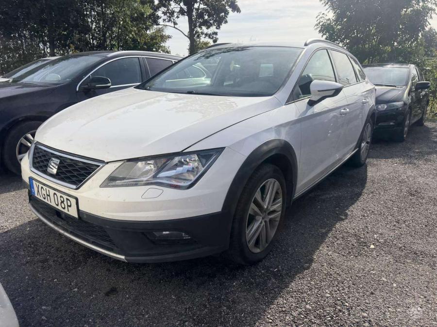 White SEAT Leon 2019 in Kaunas, with an engine capacity of 1.60 L and mileage of 157 thousand km for 6900 €, photo 5 on AUTOMOTO.COM.LV
