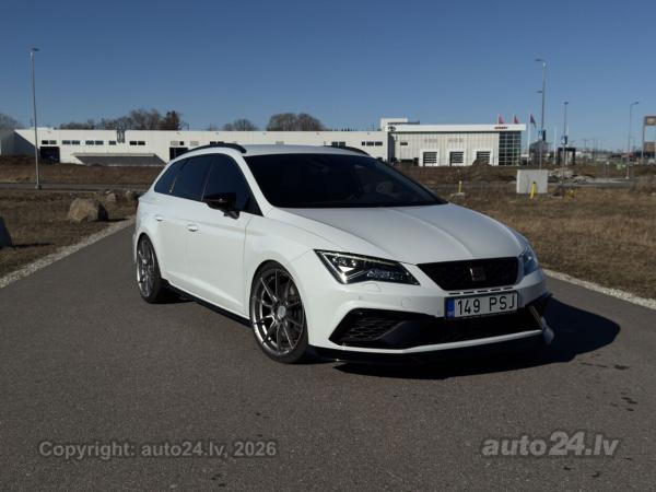 White SEAT Leon 2020 in Tallinn, with an engine capacity of 2.00 L and mileage of 54 thousand km for 22250 €, photo 2 on AUTOMOTO.COM.LV