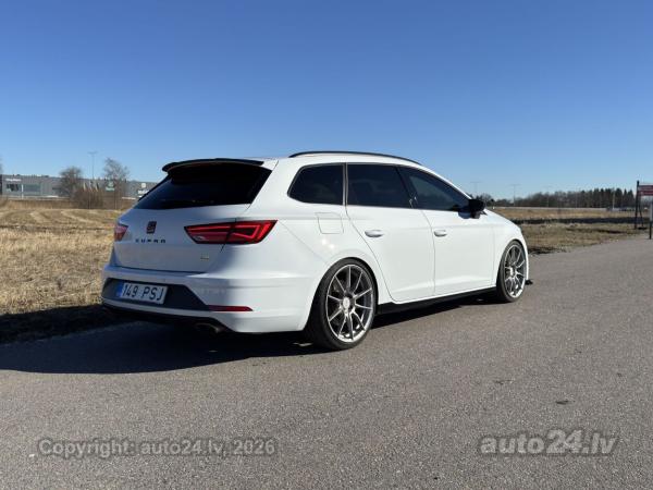White SEAT Leon 2020 in Tallinn, with an engine capacity of 2.00 L and mileage of 54 thousand km for 22250 €, photo 3 on AUTOMOTO.COM.LV