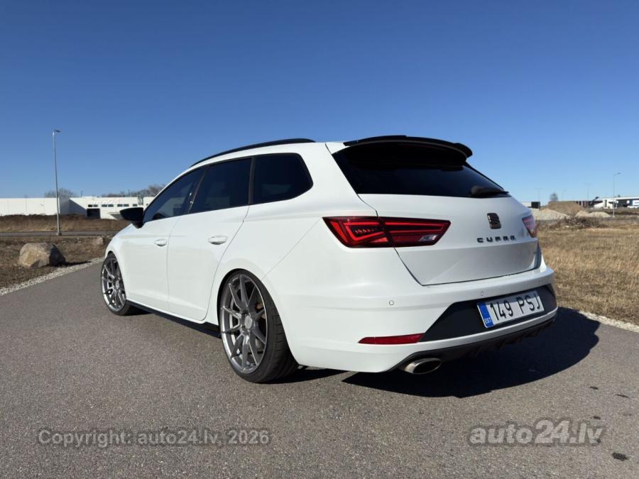White SEAT Leon 2020 in Tallinn, with an engine capacity of 2.00 L and mileage of 54 thousand km for 22250 €, photo 5 on AUTOMOTO.COM.LV