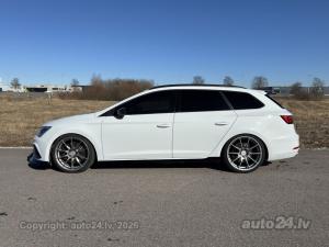 White SEAT Leon 2020 in Tallinn, with an engine capacity of 2.00 L and mileage of 54 thousand km for 22250 €, photo 7 on AUTOMOTO.COM.LV