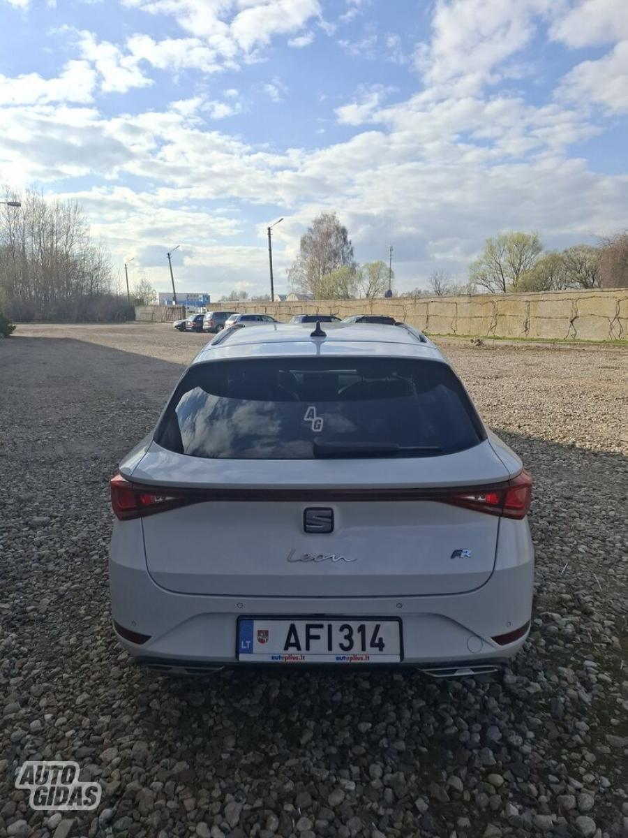 White SEAT Leon 2020 in Marijampole, with an engine capacity of 1.50 L and mileage of 253 thousand km for 13000 €, photo 5 on AUTOMOTO.COM.LV