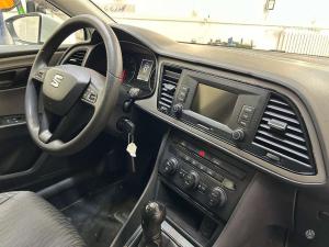 White SEAT Leon 2020 in Marijampole, with an engine capacity of 1.50 L and mileage of 298 thousand km for 7350 €, photo 11 on AUTOMOTO.COM.LV