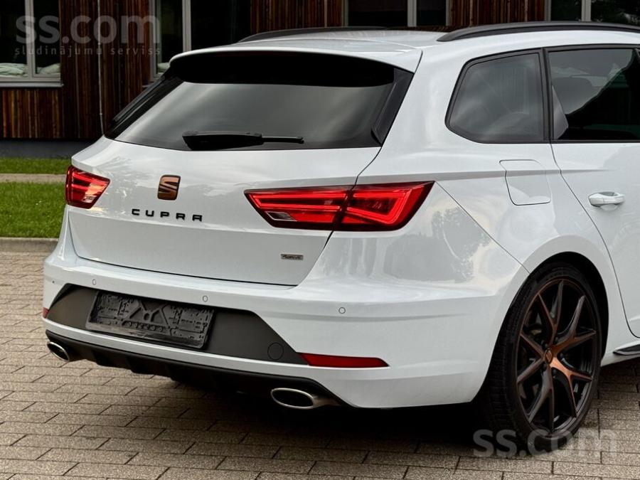White SEAT Leon 2020 in Jelgava, with an engine capacity of 2.00 L and mileage of 50 thousand km for 21800 €, photo 17 on AUTOMOTO.COM.LV