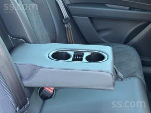 White SEAT Leon 2020 in Jelgava, with an engine capacity of 2.00 L and mileage of 50 thousand km for 21800 €, photo 35 on AUTOMOTO.COM.LV
