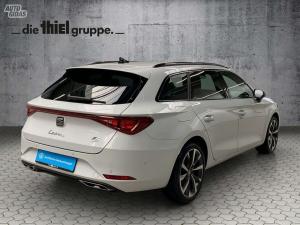 White SEAT Leon 2021 in Kaunas, with an engine capacity of 1.40 L and mileage of 35 thousand km for 25480 €, photo 4 on AUTOMOTO.COM.LV