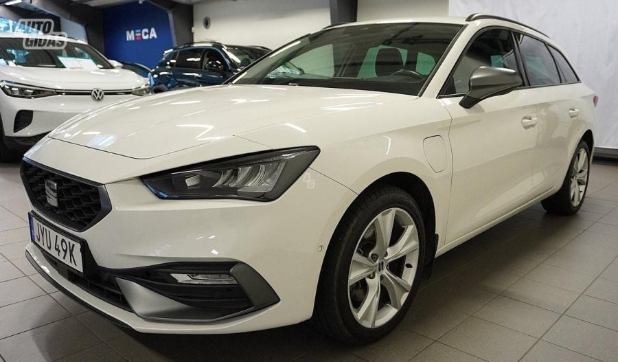 Balts SEAT Leon 2021 Kauņa, ar dzinēja tilpumu 0.00 L un nobraukumu 68 tūkst. km par 24393 €, foto 4 vietnē AUTOMOTO.COM.LV