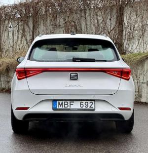 White SEAT Leon 2021 in Vilnius, with an engine capacity of 1.50 L and mileage of 96 thousand km for 13900 €, photo 12 on AUTOMOTO.COM.LV