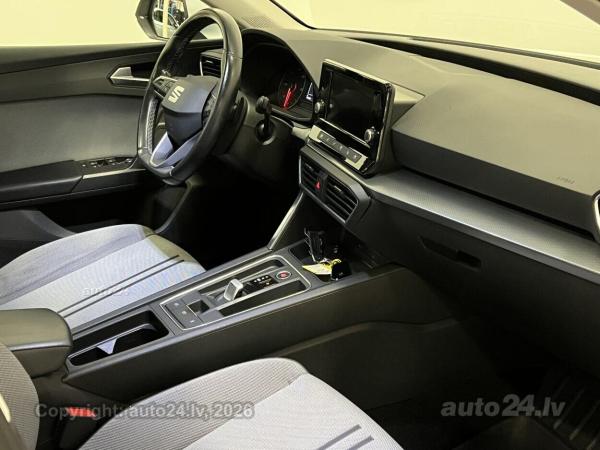 White SEAT Leon 2021 in Tallinn, with an engine capacity of 2.00 L and mileage of 168 thousand km for 16900 €, photo 3 on AUTOMOTO.COM.LV