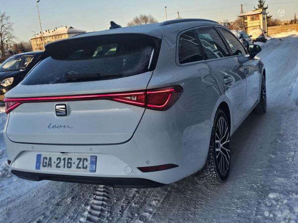 Balts SEAT Leon 2021 Tauragė, ar dzinēja tilpumu 1.97 L un nobraukumu 250 tūkst. km par 11500 €, foto 6 vietnē AUTOMOTO.COM.LV