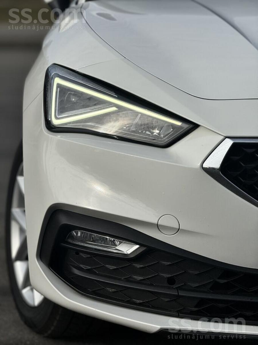 White SEAT Leon 2021 in Riga, with an engine capacity of 2.00 L and mileage of 118 thousand km for 13900 €, photo 9 on AUTOMOTO.COM.LV