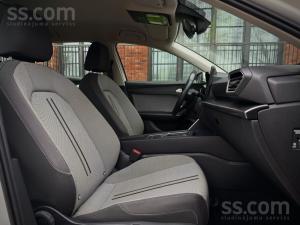 White SEAT Leon 2021 in Riga, with an engine capacity of 2.00 L and mileage of 118 thousand km for 13900 €, photo 14 on AUTOMOTO.COM.LV