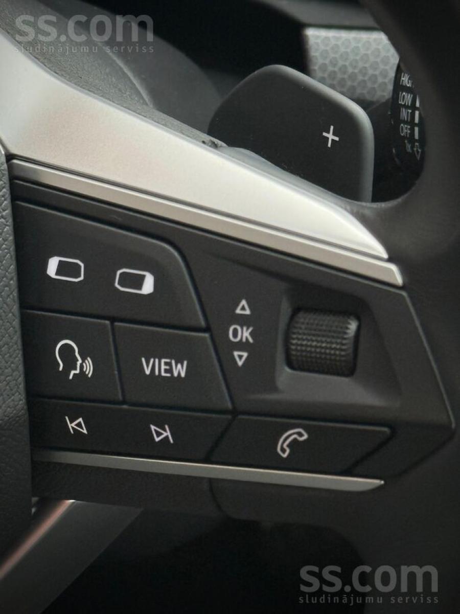 White SEAT Leon 2021 in Riga, with an engine capacity of 2.00 L and mileage of 118 thousand km for 13900 €, photo 22 on AUTOMOTO.COM.LV