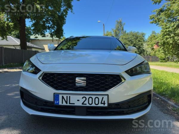 White SEAT Leon 2021 in Riga, with an engine capacity of 1.50 L and mileage of 146 thousand km for 14900 €, photo 2 on AUTOMOTO.COM.LV