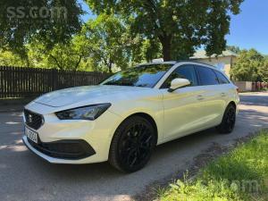 White SEAT Leon 2021 in Riga, with an engine capacity of 1.50 L and mileage of 146 thousand km for 14900 €, photo 4 on AUTOMOTO.COM.LV