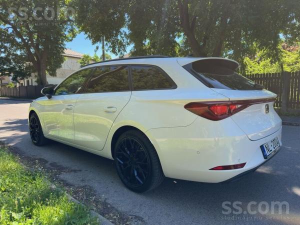 White SEAT Leon 2021 in Riga, with an engine capacity of 1.50 L and mileage of 146 thousand km for 14900 €, photo 6 on AUTOMOTO.COM.LV